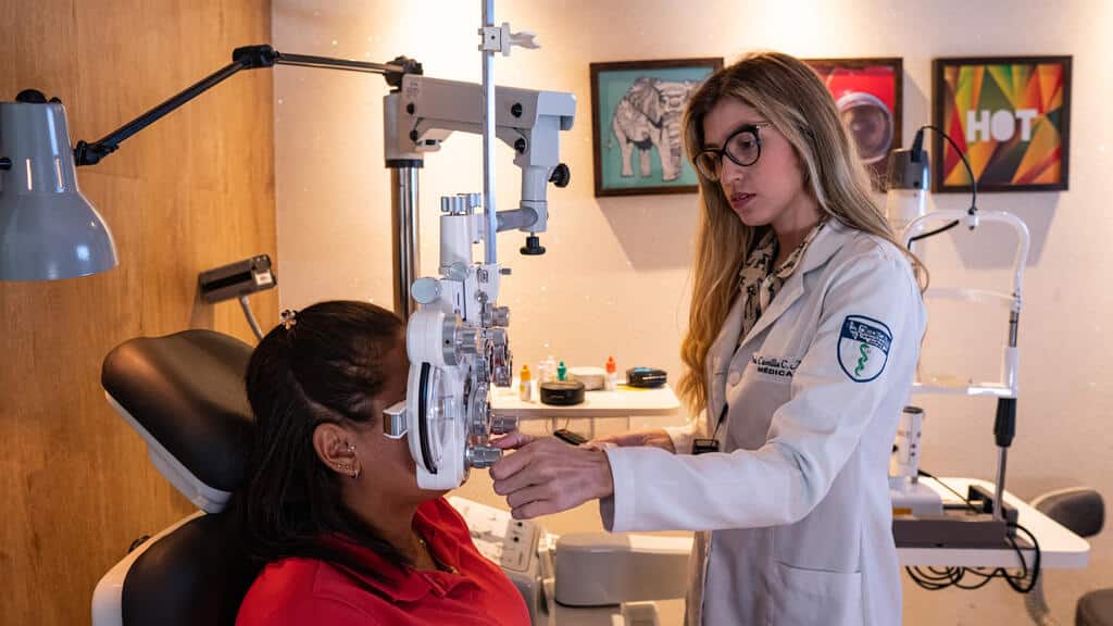 Acordar com os olhos grudados de remela: o que pode ser?